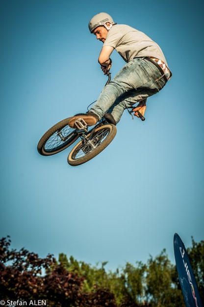 BMX Racing for beginners - cyclingvictory.com